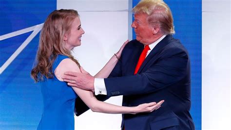 Donald Trump Nutzt „menschlichen Drucker Wer Ist Miss Harp