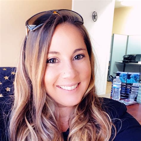 Danielle Aviles Apple Card Support Specialist Genpact Linkedin