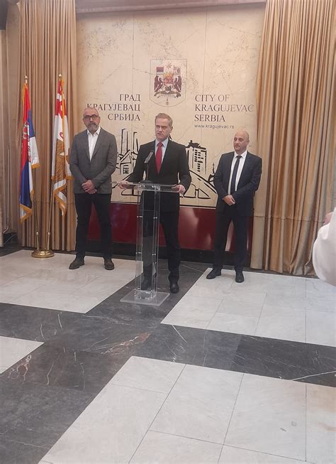 Borko Stefanović Nadam Se Da će Bulatović Ostati Na Opozicionom Putu Glas Šumadije