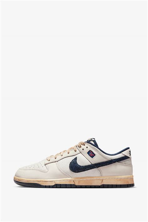 Dunk Low X Stranger Things Phantom And Midnight Navy Ih6766 001 Release Date Nike Snkrs