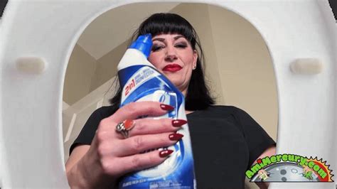 Roommate Toilet Transformation Amis K Kastle Clips4sale