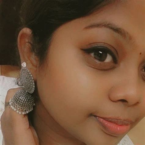 Jeni Kittyjenii • Threads Say More