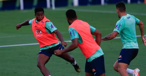 Brasil Se Concentra Para Recibir A Argentina Y Busca Al Sustituto De Vini Jr Infobae