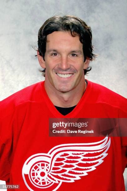 Brendan Shanahan Headshot Photos And Premium High Res Pictures Getty