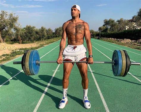 Le Foto Hot Di Marcell Jacobs Medaglia Doro Alle Olimpiadi Di Tokyo Bitchyx