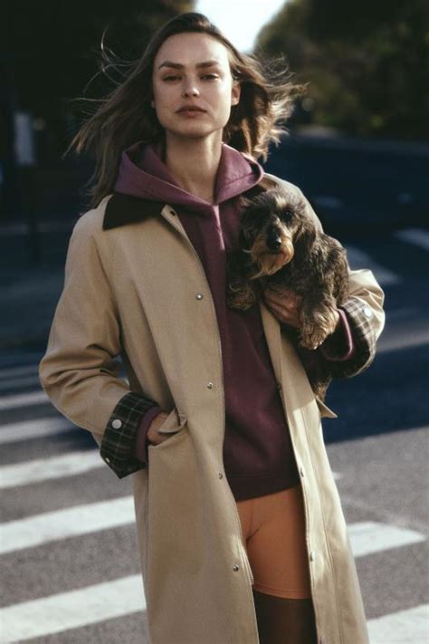 메이브 헤리티지 트렌치코트 앤트로폴로지 한국 공식 스토어 유니크한 여성 패션 및 라이프스타일 편집샵 200개이상의 프리미엄 브랜드 여성 의류 액세서리 홈