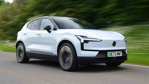 Volvo Ex30 Estate 200kw Sm Extended Range Plus 69kwh 5dr Auto Auto