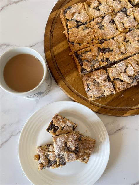 Date And Stem Ginger Shortbread Squares Theunicook