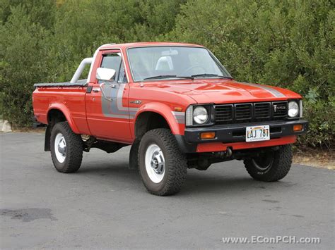 70s 80s Toyota Hi Lux 4x4 Lifted Toyota Hilux Trucks Toyota