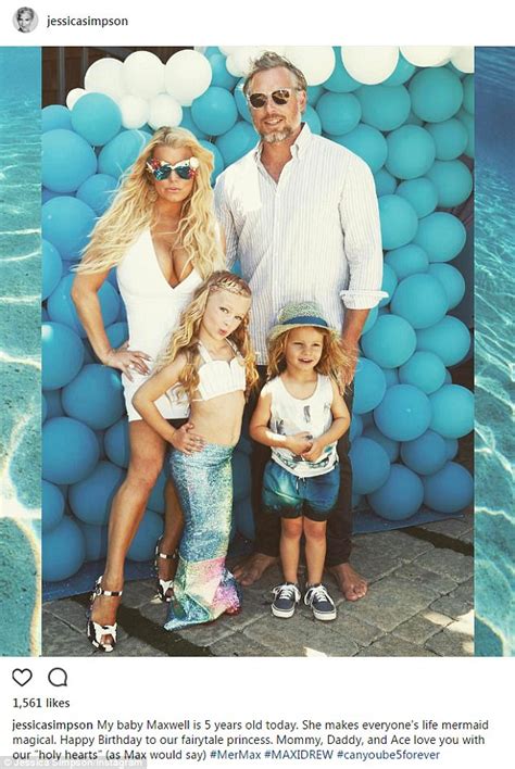 Jessica Simpsons Bday Girl Maxwell Dons Mermaid Tail Daily Mail Online