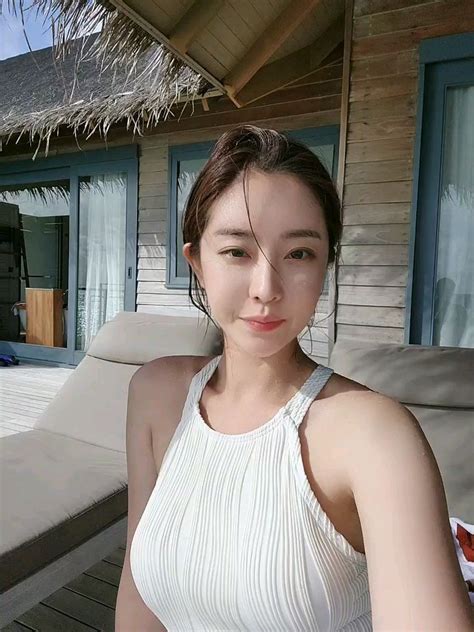 Ji Eun Choi 끌로제제 On Instagram 오빠 나 많이 탔어 여기 추장 딸 같아 😂😂😂😂😂😂😂 女性 アジア美人