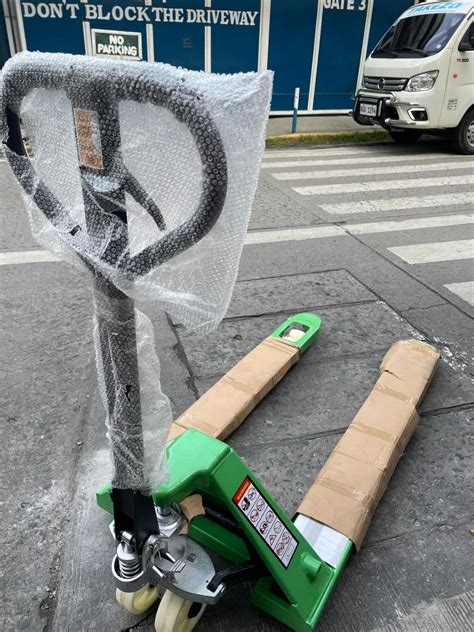 Manual Hand Pallet Truck 3 Tons Capacity Commercial And Industrial