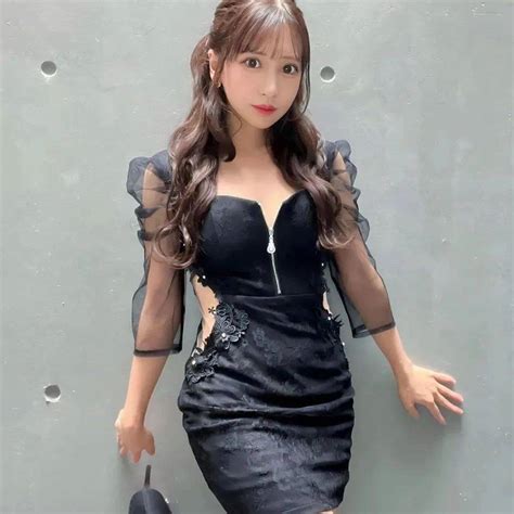 翻牌高颜值御姐！消失5年后复出，更美了佐佐波