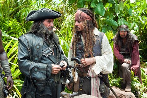 Pirates Of The Caribbean 4k Jack Sparrow And Blackbeard In On Stranger