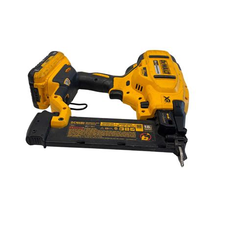 Dewalt Dcn680 20v Max Lithium Ion Brushless 18 Gauge Cordless Brad