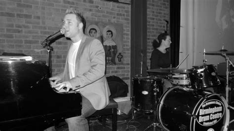 Carl Sinclair Pianist Vocalist And Entertainer