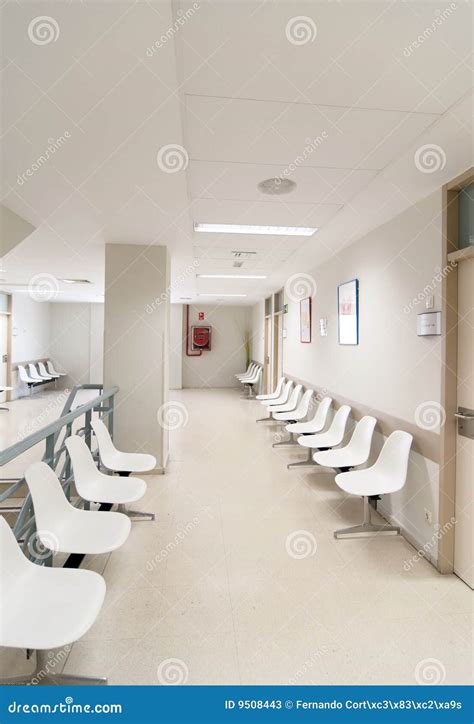 Sala De Espera Del Hospital Imagen De Archivo Imagen De Médico Negocios 9508443