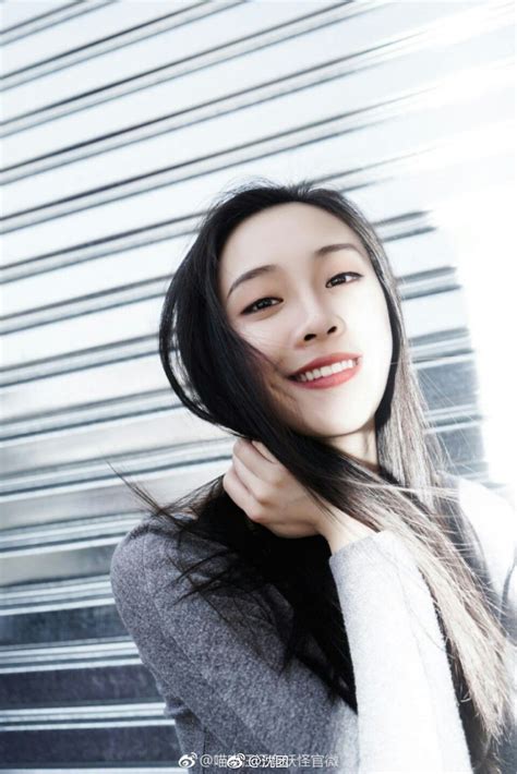 王珮寒 高清性感写真 性感照片 王珮寒2025最新写真 美女目录网