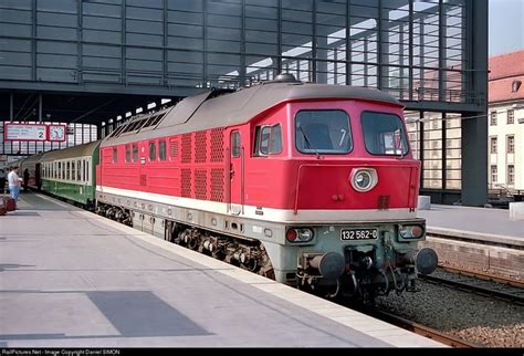 Railpicturesnet Photo 132 562 0 Deutsche Reichsbahn Co Co Class 130