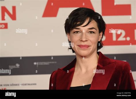 Schauspielerin Judith Bohle Kommt Zur Premiere Des Film Die Ältern In
