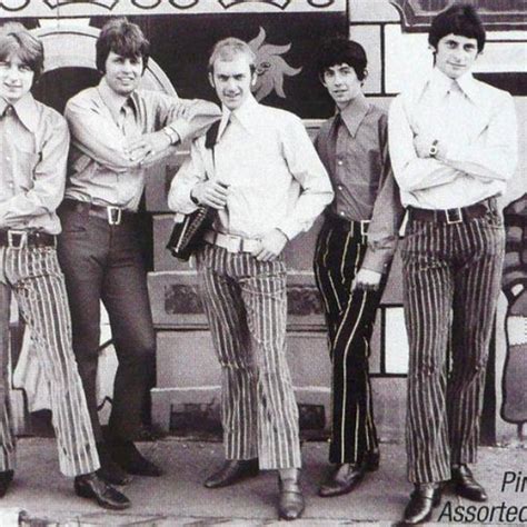 Pinkertons Assorted Colours Radio King