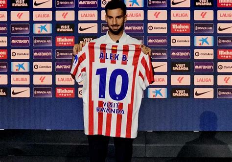 Las Imágenes De La Presentación De Álex Baena Con El Atlético De Madrid