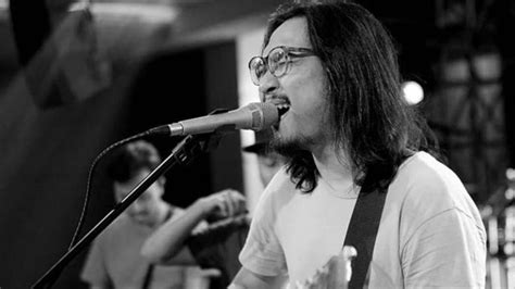 Lirik Lagu Adhitia Sofyan Sampai Nanti Entertainment