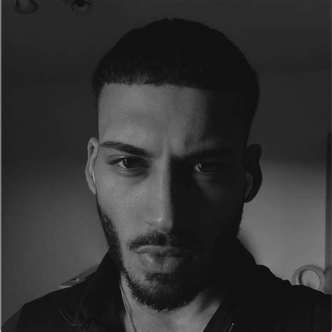 Dennis Karimi Versicherungskaufmann Vgh Versicherungen Xing