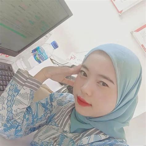 Aelly Aelly Y • Threads Say More