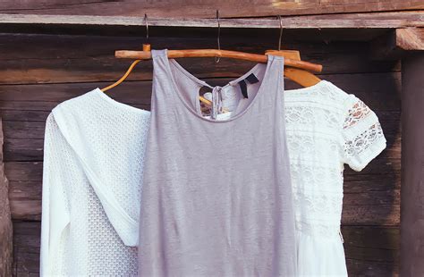 10 Ways How To Keep Clothes Smelling Fresh In Storage