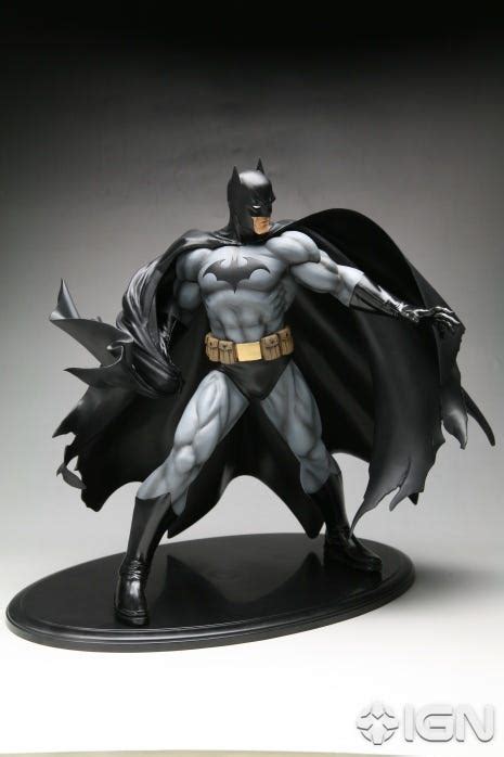 Kotos Jim Lee Batman Statue Returns Ign