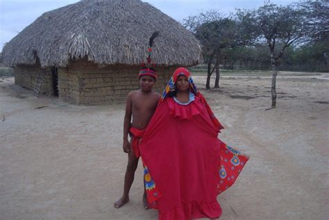 Yonna Representación Mítica Y Vibrante De Un Ancestral Legado Haiman