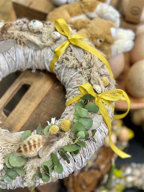 Velykinis Vainikas Iš Džiovintų Gėlių Su Pristatymu Visoje Lietuvoje