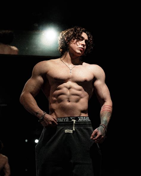 Carlos Belcast Gymshark X Belcast Signature Series Padrinos Estoy