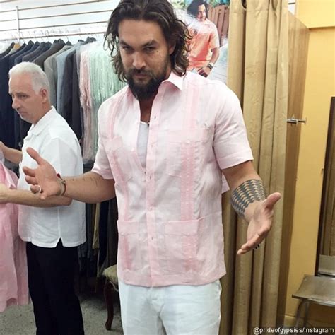 Gambar Foto Jason Momoa Terkenal Sejak Berperan Sebagai Jason Ioane Di