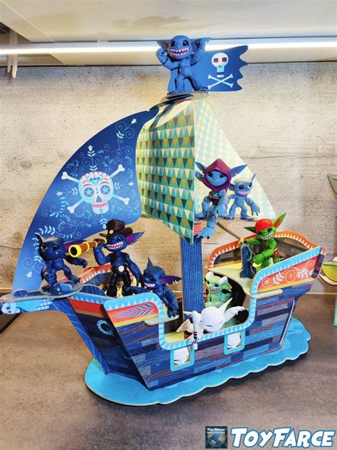 Toyfarce Lone Coconut Plunderlings And Hatchlings Review And Images Toyfarce Toy Fans Community