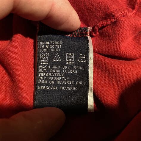 Vintage Tommy Hilfiger Cursive Spell Out Red Short Sl… Gem