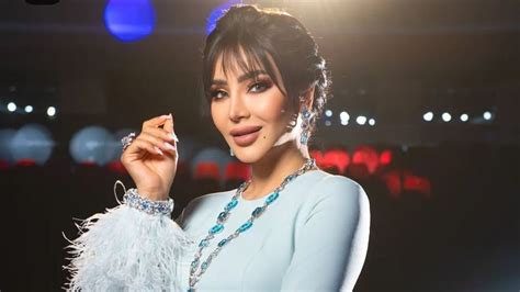 لجين عمران بإطلالة ساحرة في احدث ظهور لها