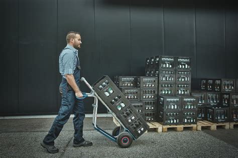 Mineralwasser Ist Ein Vollkommen Reines Wertvolles Gut — Eptinger