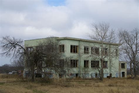This Creepy Asylum In Texas Is Still Standing And The Inside Is