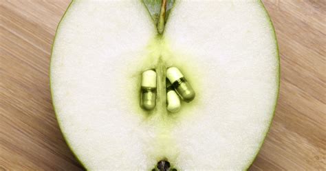 Apple Extract Kills Colon Cancer Cells Better Than Chemo