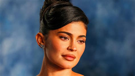 ‘how Can You Compare My 12 Year Old Face Kylie Jenner Shuts Down