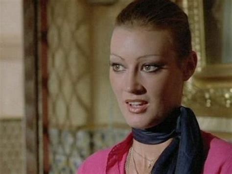 Karine Gambier S Instagram Twitter Facebook On Idcrawl