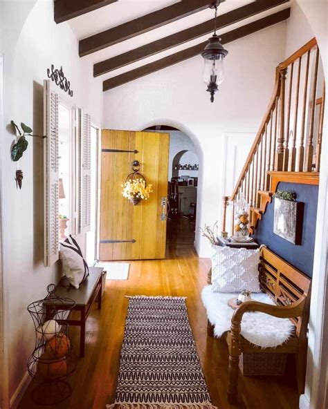 25 Foyer Decor Ideas To Jazz Up Your Entryway