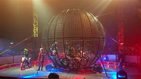 The Great Circus Of Europe Globe Of Death 29 Dec 2019 Youtube