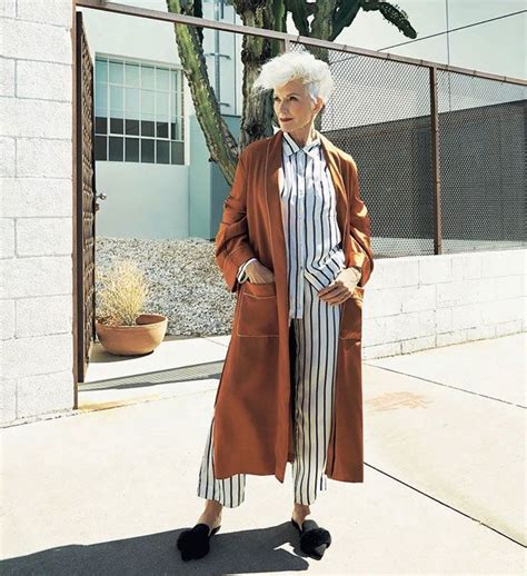 This Is Elon Musks 70 Year Old Mom And She Is The Coolest Grandma You