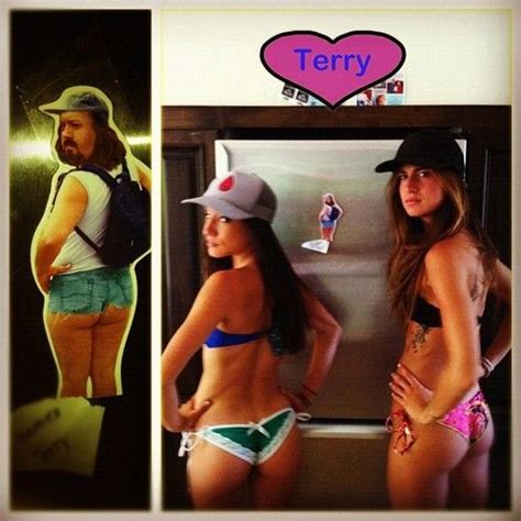 Cheeky Bottom Bikinis Pic