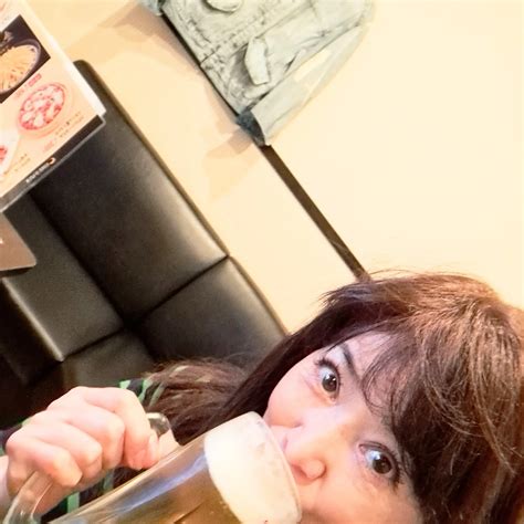 折原真紀 折原真紀 Added A New Photo