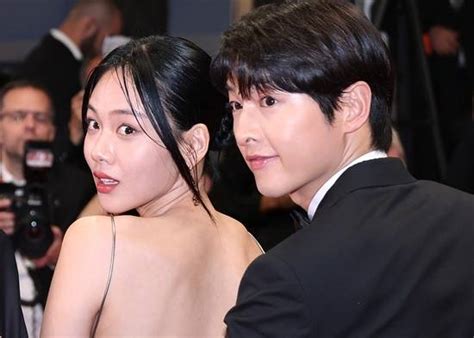 비비 가슴 노출 수위 조절 실패의 쓴맛바지 단추 풀자 엑s 이슈