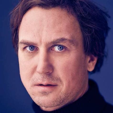 Osn شاهد لارس ادينغر اونلاين أفلام ومسلسلات بجودة عالية على